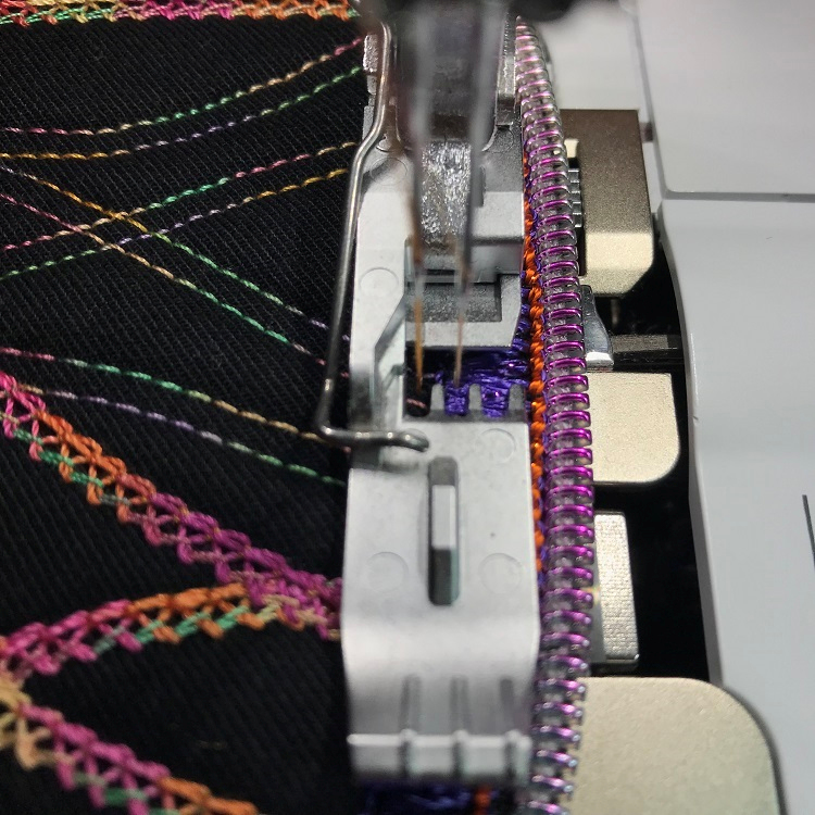 Unzip the Mystery of Creative Serging Room N2 , Sew & Quilt Expo Reno, NV